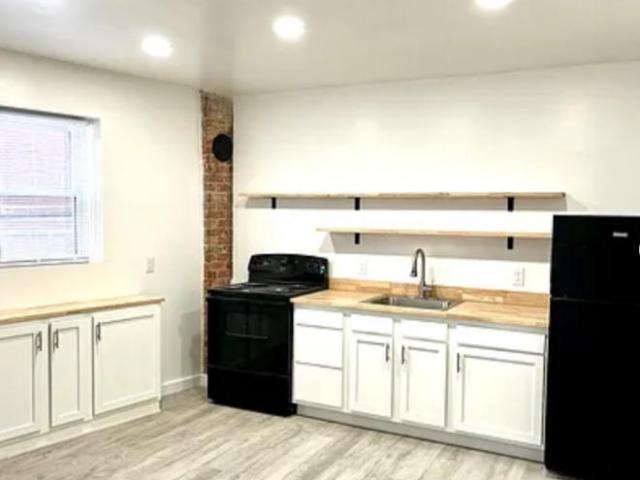 1 Br, 1 bath, Condo 2131 Williams Ave