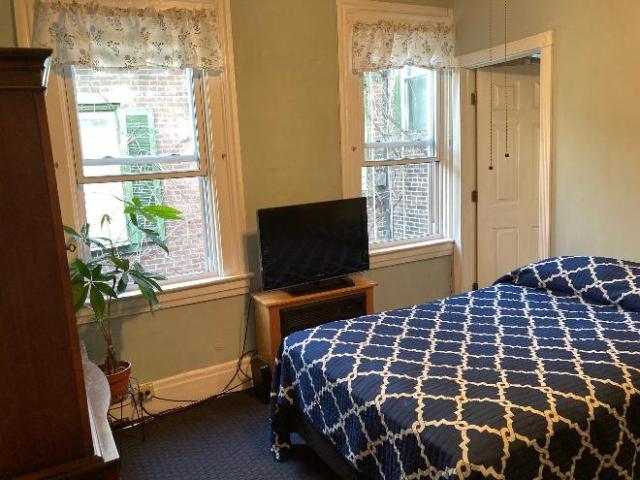 1 Br, 1 bath, Condo 2160 Wylie Ave