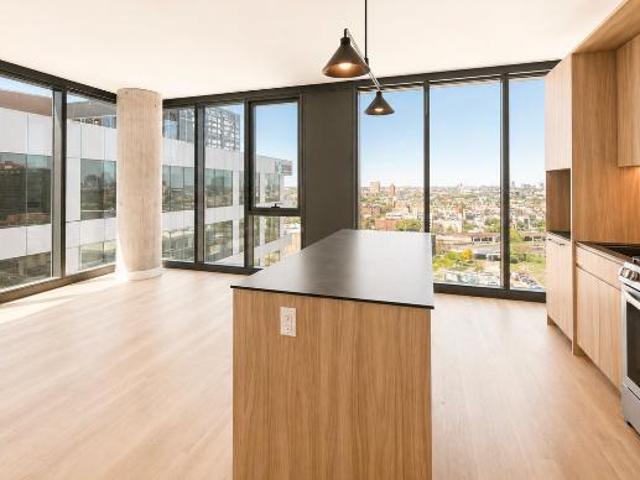 1 Br, 1 bath, Condo 216 N Ada St