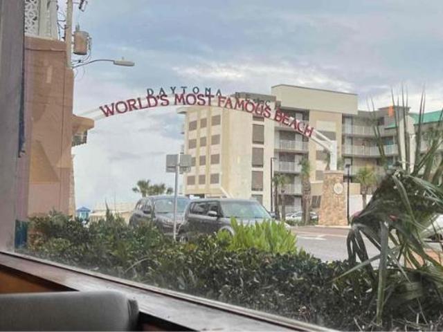 1 Br, 1 bath, Condo 219 S Atlantic Avenue