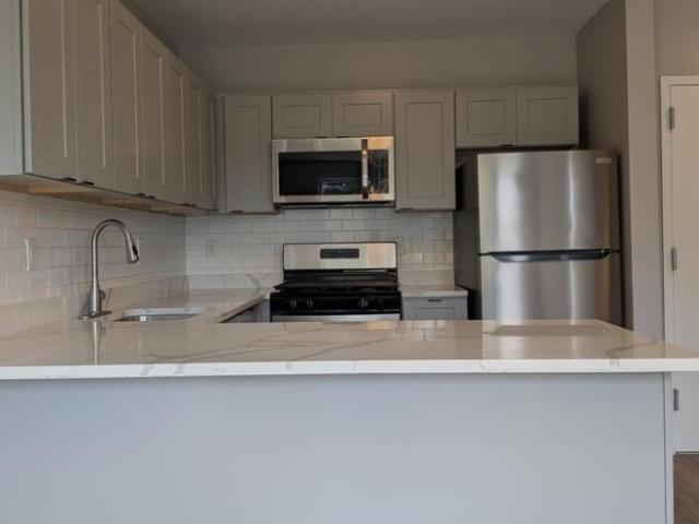 1 Br, 1 bath, Condo 21 Canfield St