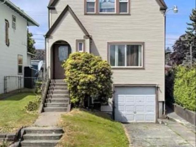 1 Br, 1 bath, Condo 2206 Wetmore Ave