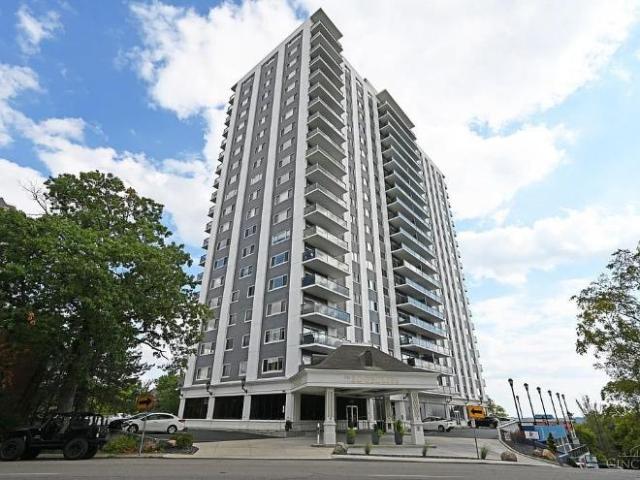 1 Br, 1 bath, Condo 2200 Victory Pkwy