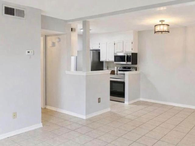 1 Br, 1 bath, Condo 2201 Scenic Hwy