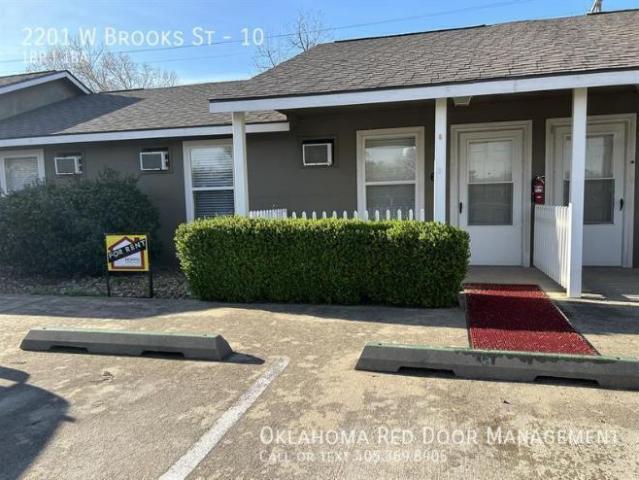 1 Br, 1 bath, Condo 2201 W Brooks St