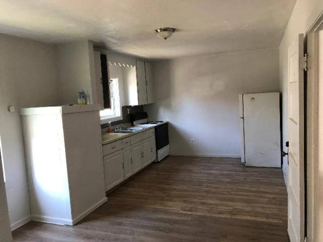 1 Br, 1 bath, Condo 220 Cedar St