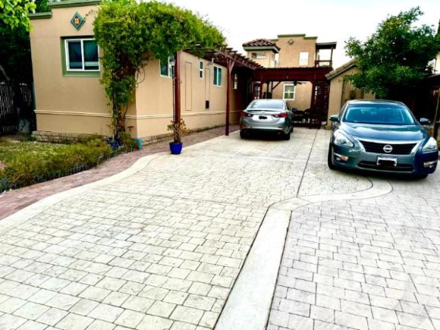 1 Br, 1 bath, Condo 220 East Home St