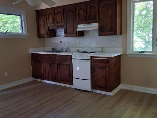 1 Br, 1 bath, Condo 220 Hanton Road