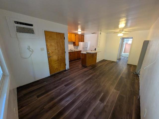 1 Br, 1 bath, Condo 220 W 1st Ave