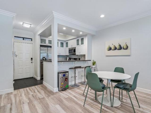 1 Br, 1 bath, Condo 2214 River Run Dr