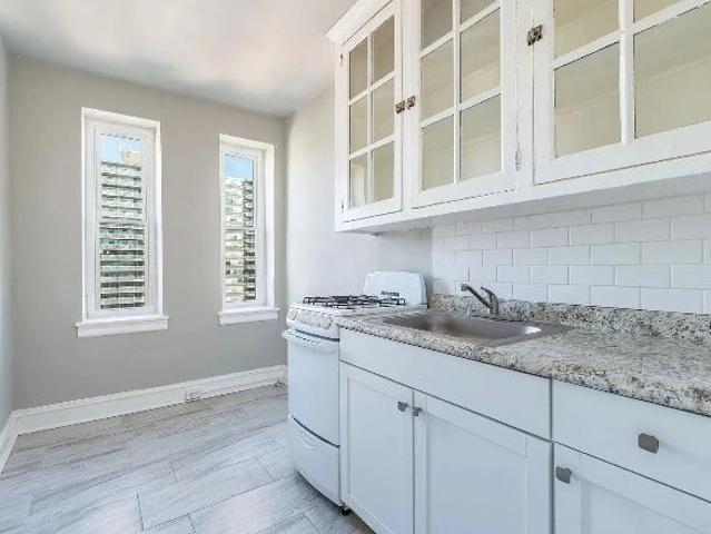 1 Br, 1 bath, Condo 2217 N 51st St