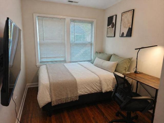 1 Br, 1 bath, Condo 2217 Custer St