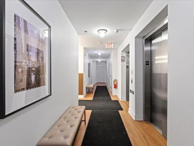 1 Br, 1 bath, Condo 2217 W Madison Street