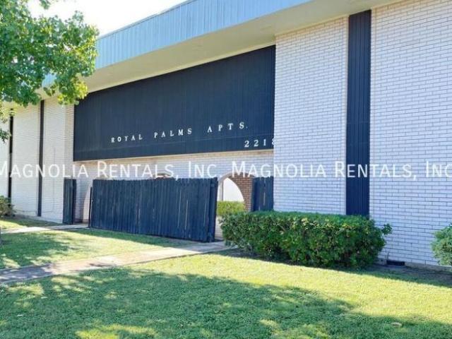 1 Br, 1 bath, Condo 2218 Bell St
