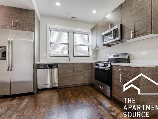 1 Br, 1 bath, Condo 2228 North Sawyer Avenue