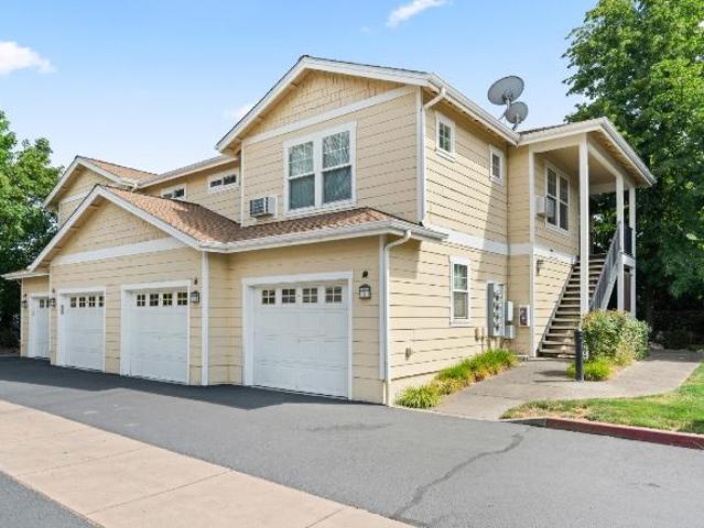 1 Br, 1 bath, Condo 2221 Mccall Drive