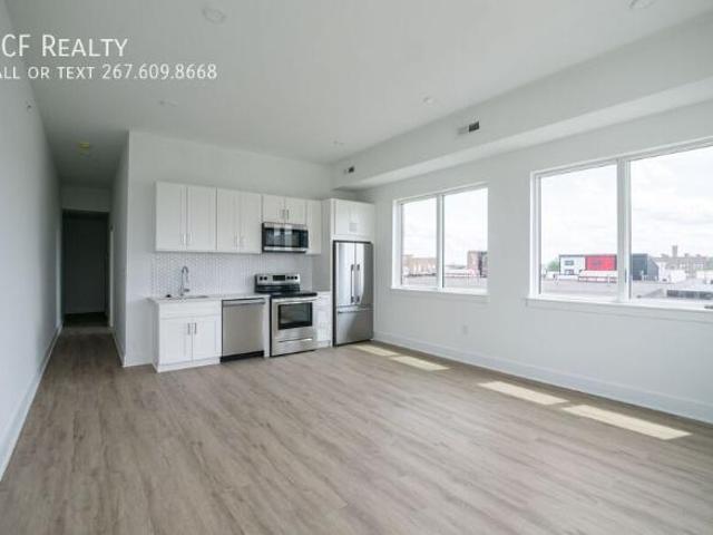1 Br, 1 bath, Condo 2235 Washington Ave