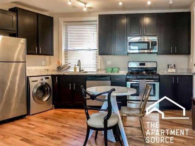 1 Br, 1 bath, Condo 2231 West Wilson Ave