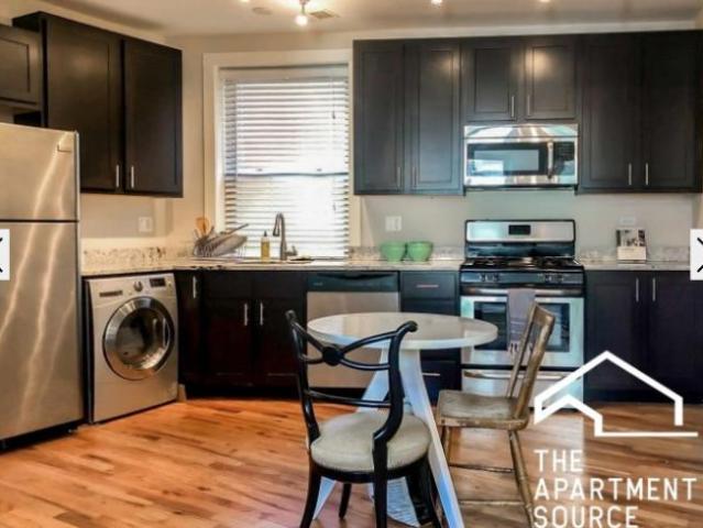 1 Br, 1 bath, Condo 2233 West Wilson Ave