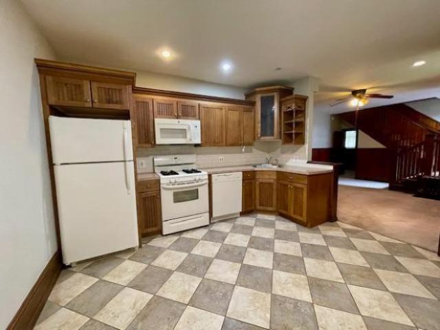 1 Br, 1 bath, Condo 223 Madison Avenue