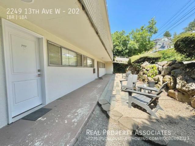 1 Br, 1 bath, Condo 2249 13th Ave W