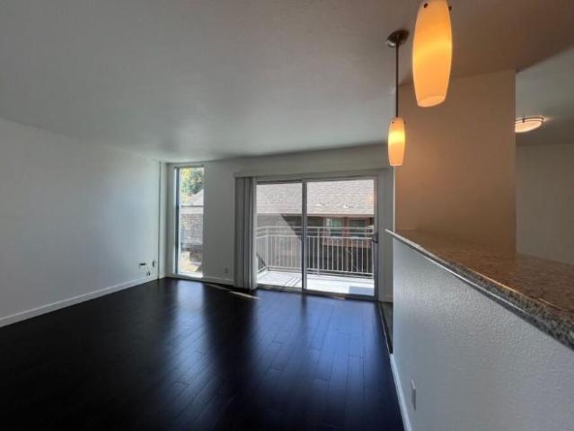 1 Br, 1 bath, Condo 2240 Blake St