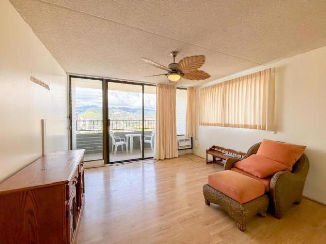 1 Br, 1 bath, Condo 2240 Kuhio Ave