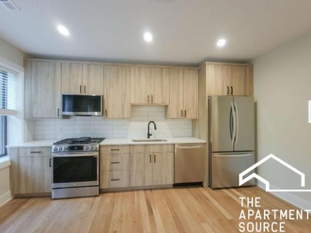 1 Br, 1 bath, Condo 2241 North Bissell St