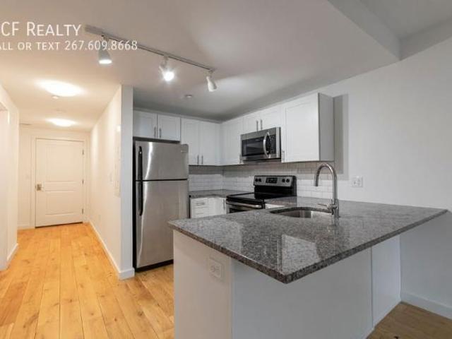 1 Br, 1 bath, Condo 224 Church Street