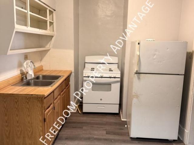 1 Br, 1 bath, Condo 224 N Main St