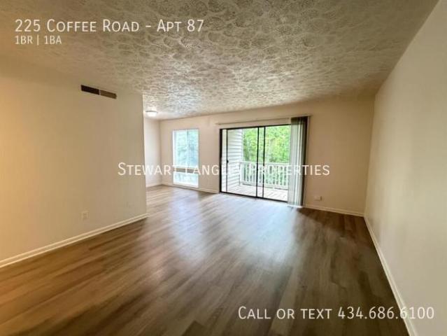 1 Br, 1 bath, Condo 225 Coffee Road