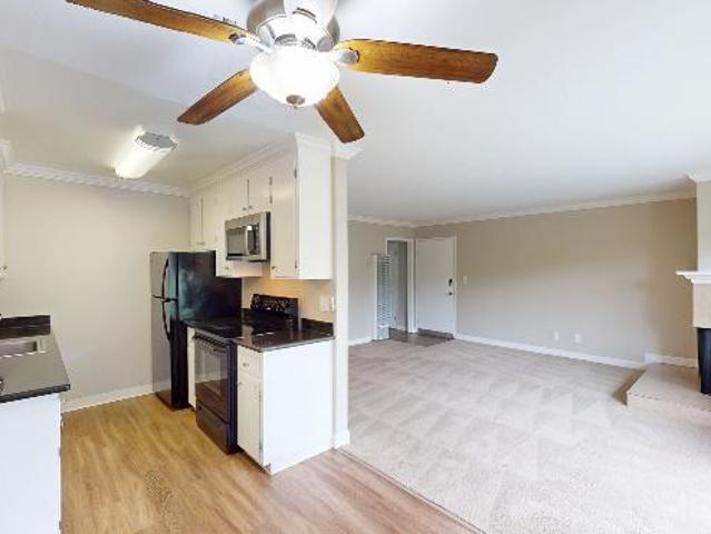 1 Br, 1 bath, Condo 225 Nova Albion Way