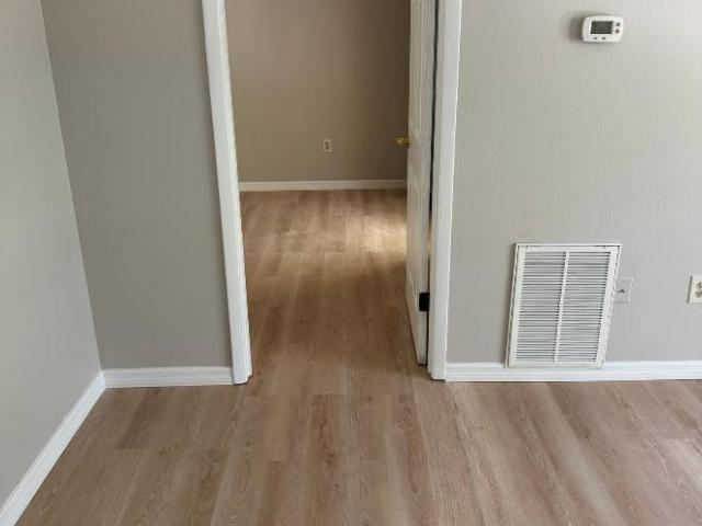 1 Br, 1 bath, Condo 225 S Tropical Trl