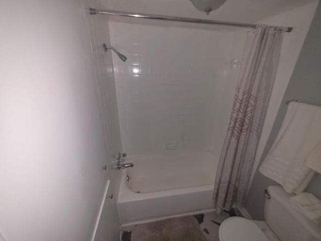 1 Br, 1 bath, Condo 225 West Mcdowell Rd