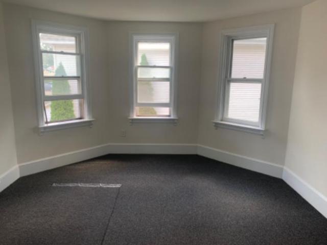 1 Br, 1 bath, Condo 226 New St