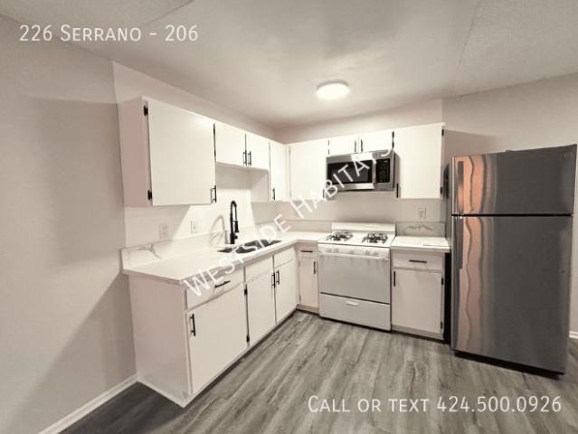 1 Br, 1 bath, Condo 226 Serrano