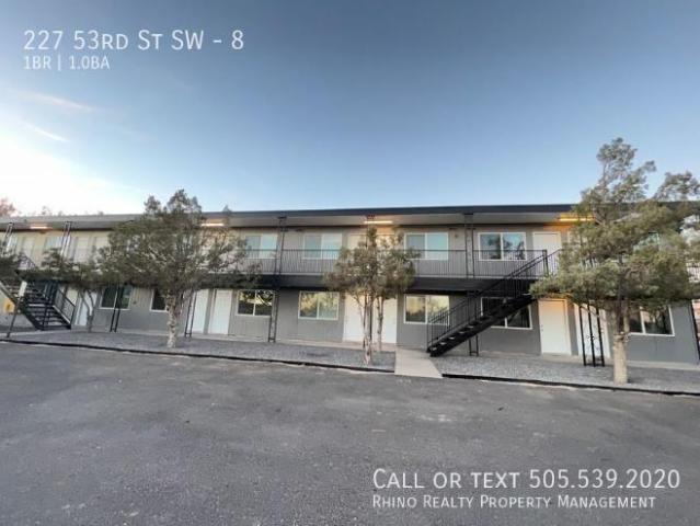 1 Br, 1 bath, Condo 227 53rd St Sw