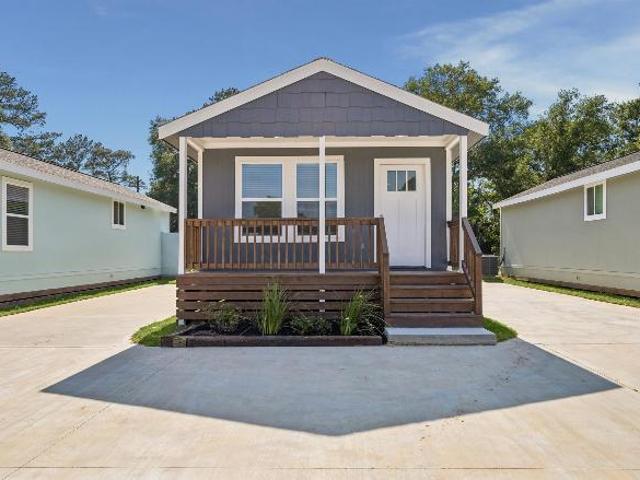1 Br, 1 bath, Condo 22837 E Community Dr