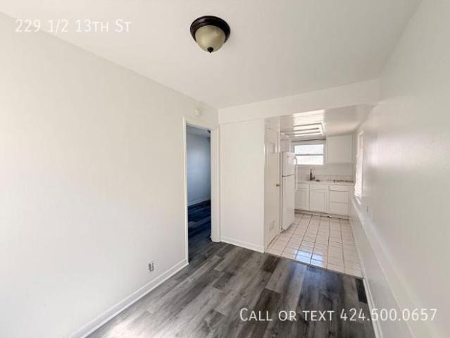 1 Br, 1 bath, Condo 229 1/2 13th St