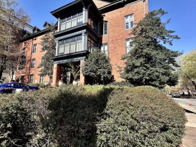 1 Br, 1 bath, Condo 229 N Poplar St