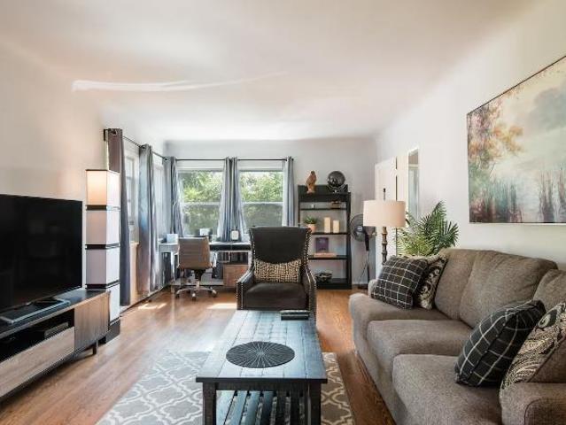 1 Br, 1 bath, Condo 2304 Loy Ln