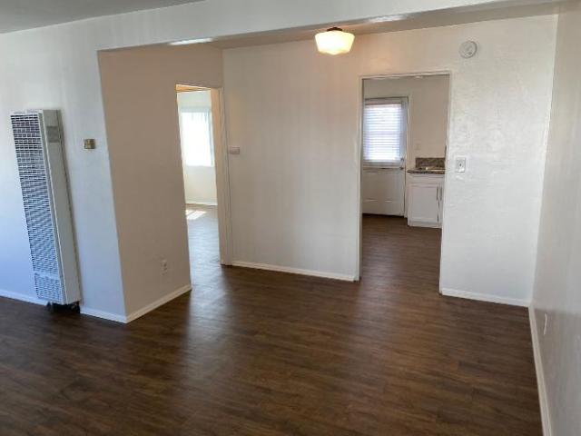 1 Br, 1 bath, Condo 2300 Chatsworth Blvd