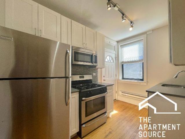 1 Br, 1 bath, Condo 2317 N Rockwell