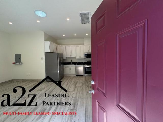 1 Br, 1 bath, Condo 23110 1/2 Mulholland Drive