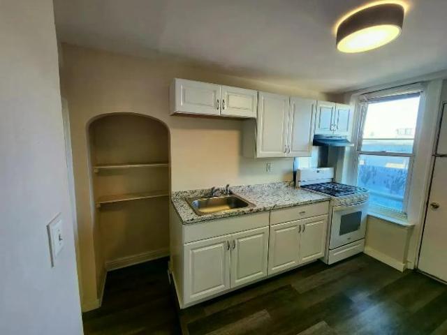 1 Br, 1 bath, Condo 232 Cooper St