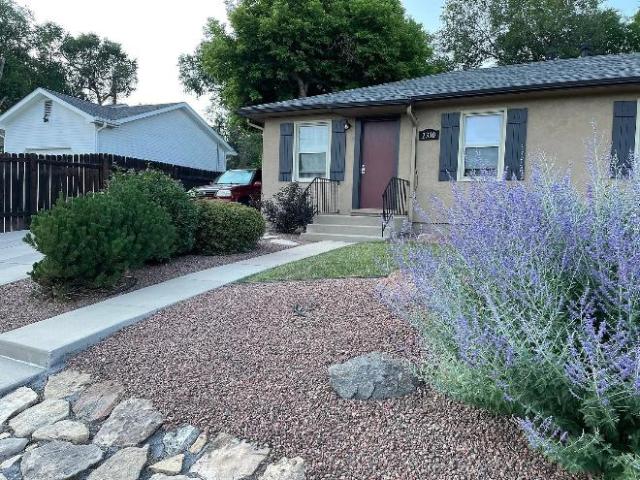 1 Br, 1 bath, Condo 2330 E Yampa St