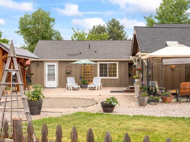 1 Br, 1 bath, Condo 233 Nw Cedar Dr