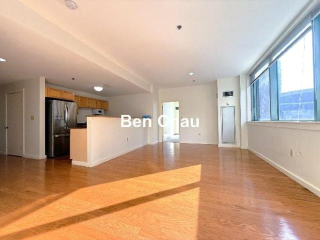 1 Br, 1 bath, Condo 234 Causeway St
