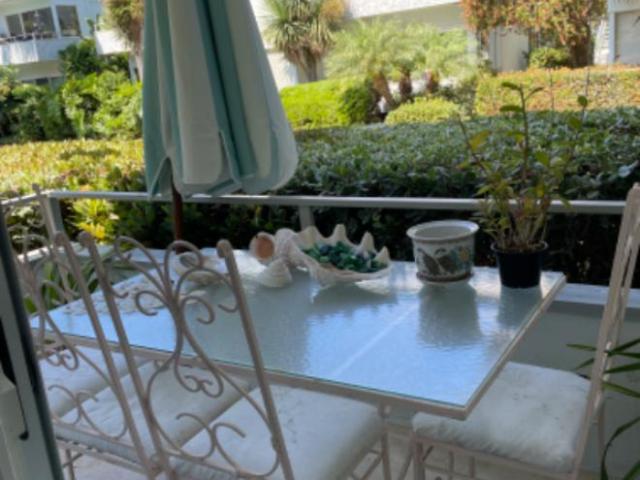 1 Br, 1 bath, Condo 2362 Torrey Pines Rd