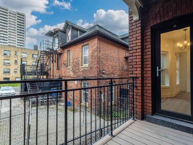 1 Br, 1 bath, Condo 27 Bold St